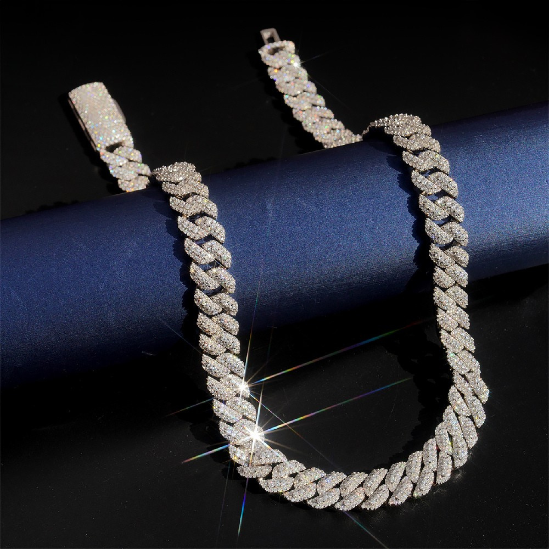Royal Frost – 13MM Solid 925 Moissanite Cuban Chain
